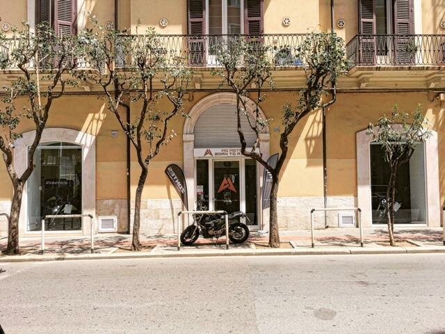 Motosiklet satışı MC Moto, Bari, foto