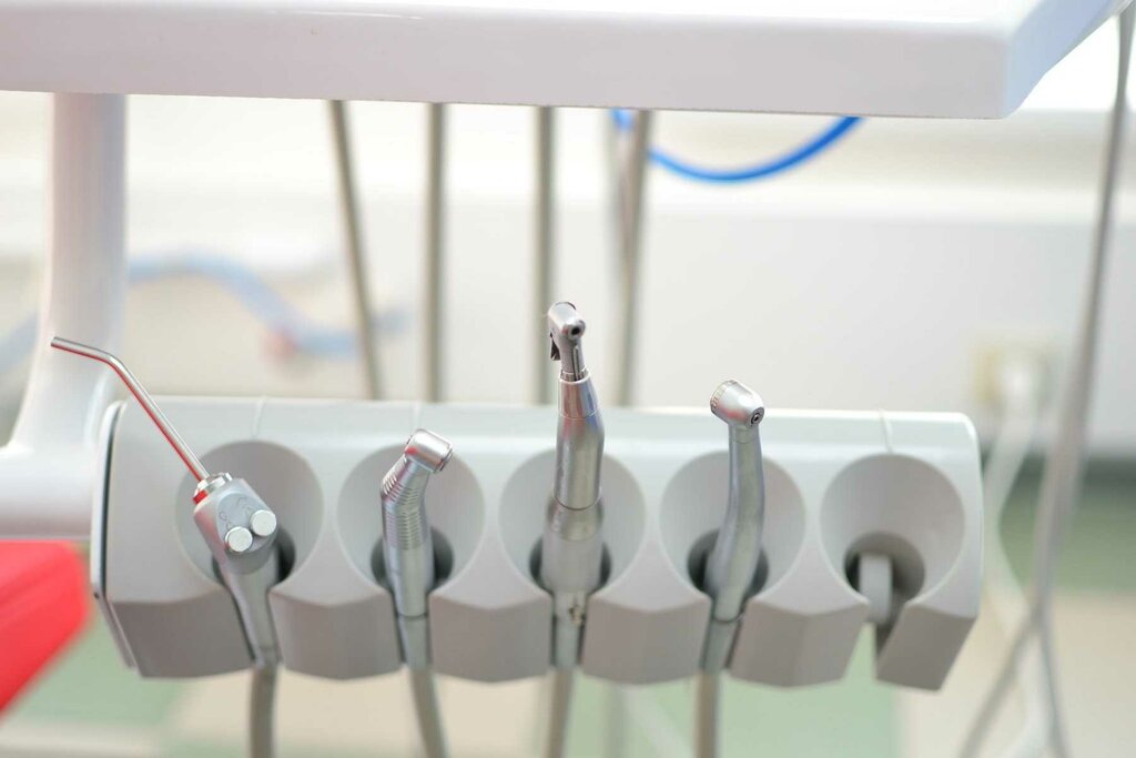Özel ağız ve diş sağlığı klinikleri ve muayenehaneleri Holly Smile, Gelencik, foto