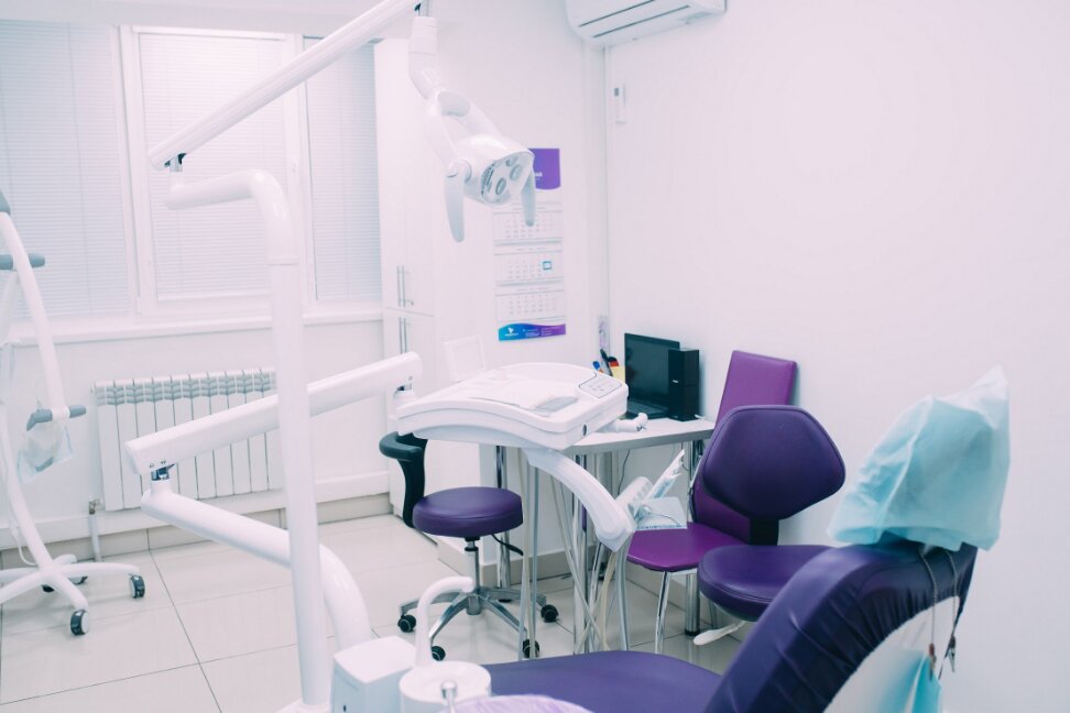 Özel ağız ve diş sağlığı klinikleri ve muayenehaneleri Readovskaya Dental Clinic, Smolensk, foto