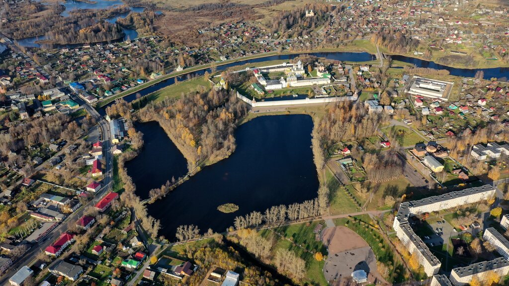 Kültür ve eğlence parkları парк Эрувиль Сен-Клер, Tixvin, foto