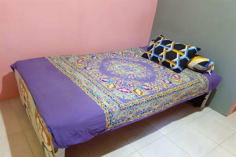 Otel Oyo Life 2678 Manyar Guest House, Surabaya, foto