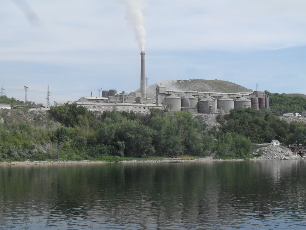 Madencilik işletmeleri Цементный завод Коммунар, Volsk, foto