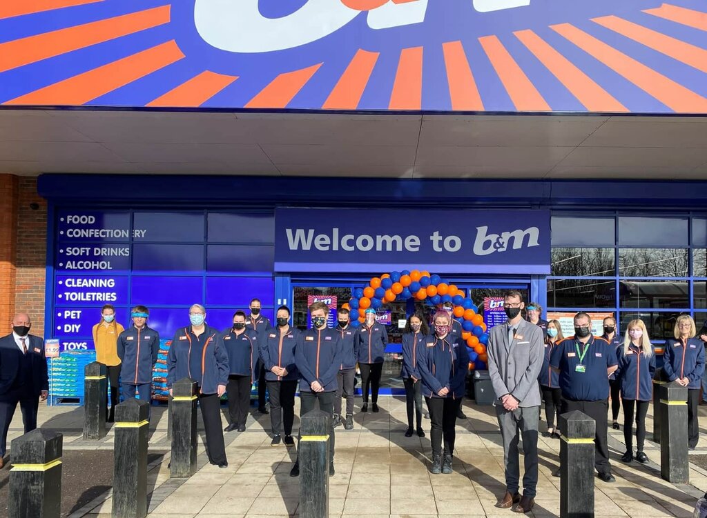 i̇ndirim ve fırsat sistemleri B&m Store, Basingstoke, foto