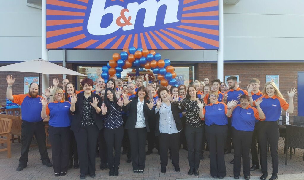 Şans oyunları B&m Store, İngiltere, foto