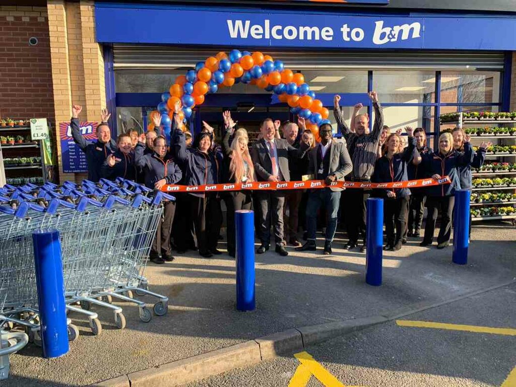 Şans oyunları B&m Store, İngiltere, foto