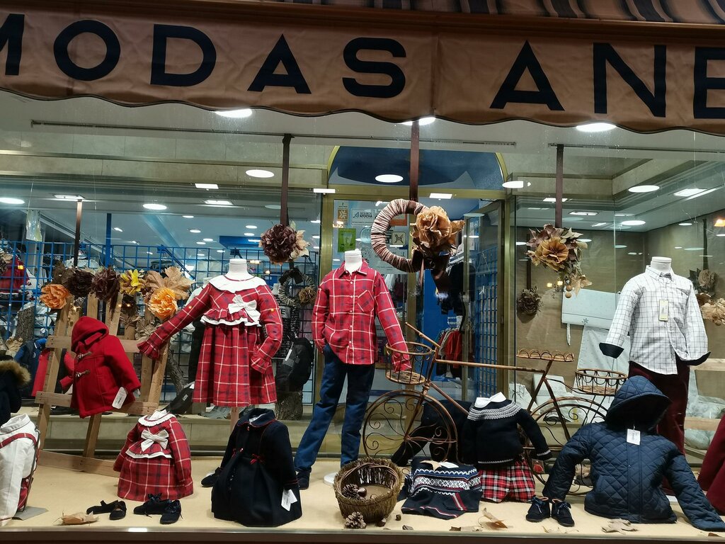 Çocuk giyim mağazaları Moda Anevin, Kastilya‑La Mancha, foto