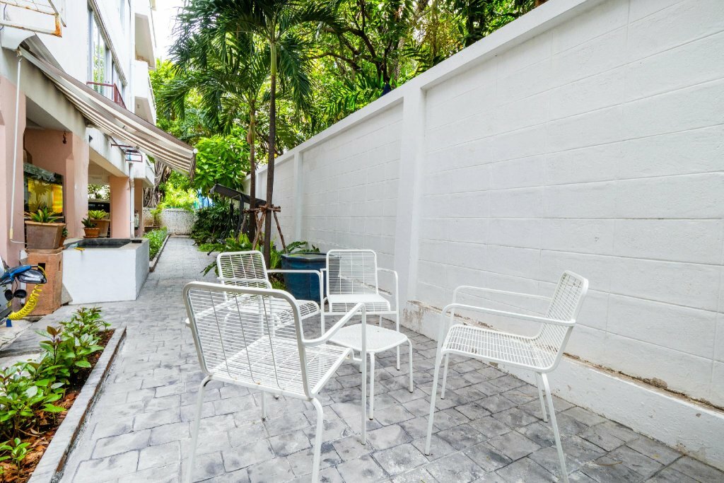 Otel Oyo 1042 Boons Residence Sathorn, Bangkok, foto