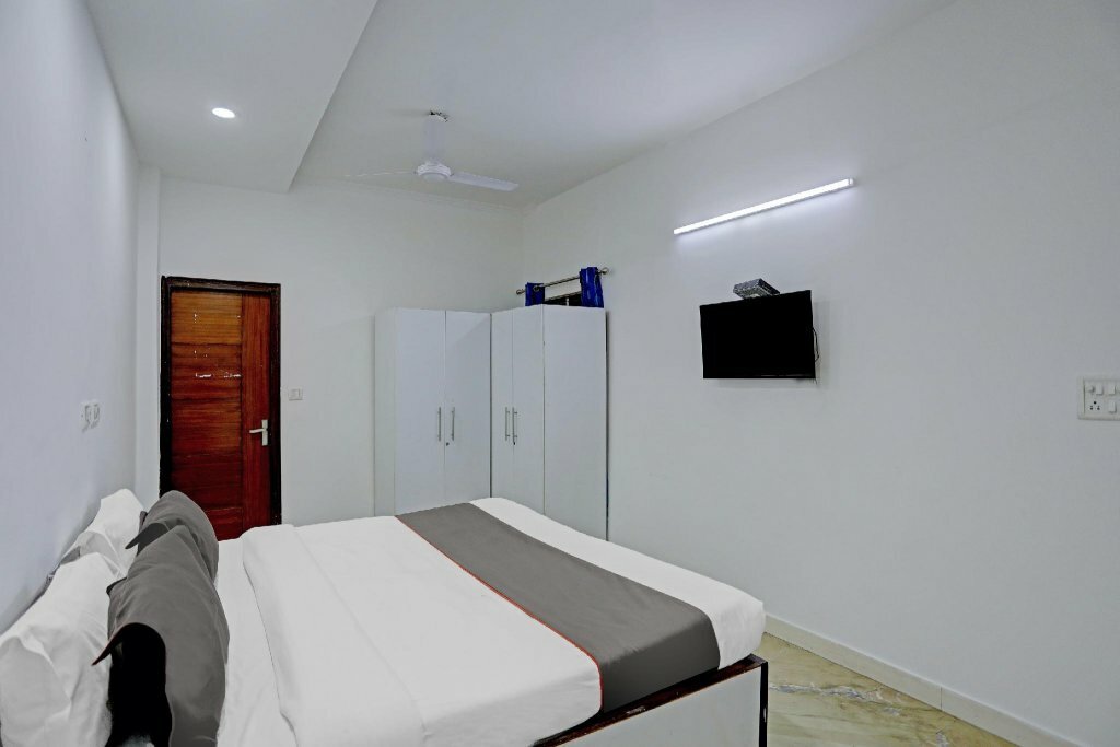 Otel Collection O 82389 The Pinaki Residency, Delhi, foto