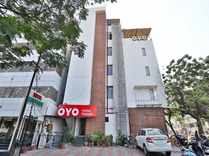 Hotel Kalyan (State of Gujarat, Vadodara Airport), otel  Vadodara'dan
