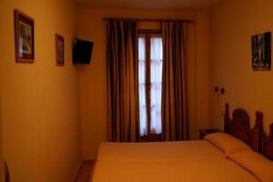Hotel Arguelles (Comunidad Autónoma de Castilla y León, Burgos, Calle del Sol, 9), otel