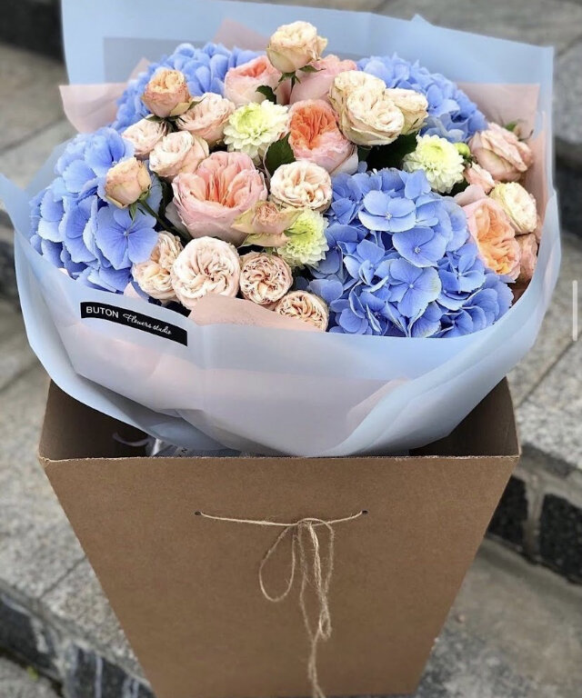 Çiçek teslimatı Салон цветов Buton. bar, Baranavichy, foto