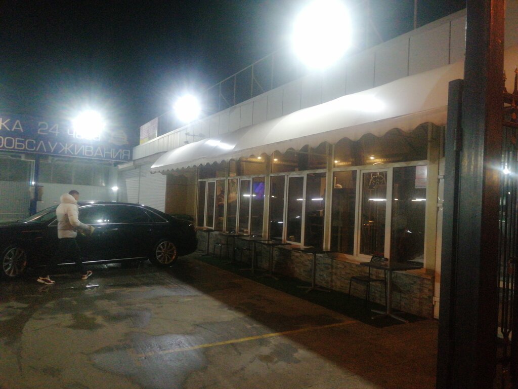 Kafe Dark side, Soçi, foto