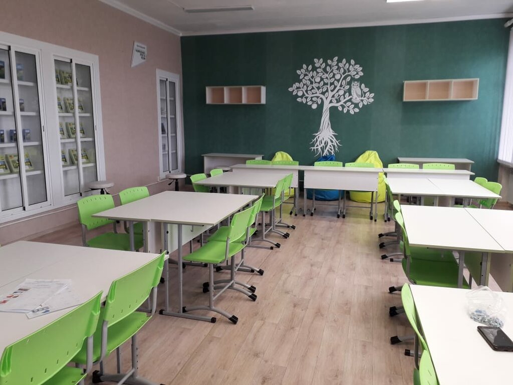 Okul ekipmanları Azbuka tovarov, Kemerovo, foto