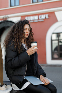 Gudini (Baumana Street No:42, City of Kazan), bar  Kazan'dan