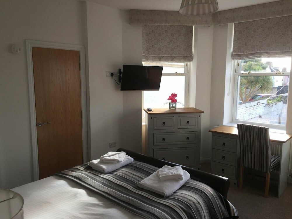 Otel 2 Bed- Crow's Nest by Pureserviced, Plymouth, foto