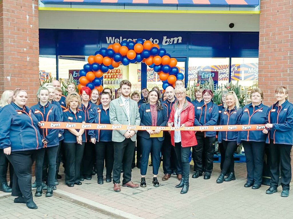 i̇ndirim ve fırsat sistemleri B&m Store, İngiltere, foto