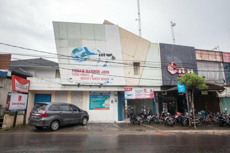 Otel RedDoorz @ Raya Tidar, Malang, foto