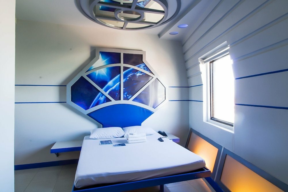 Otel Astrotel Calamba, Calambaq, foto