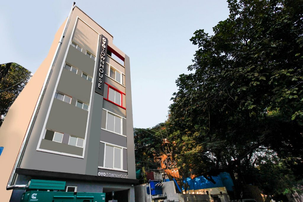 Otel Oyo Townhouse Rcc Elite 265 Begumpet, Haydarabat, foto
