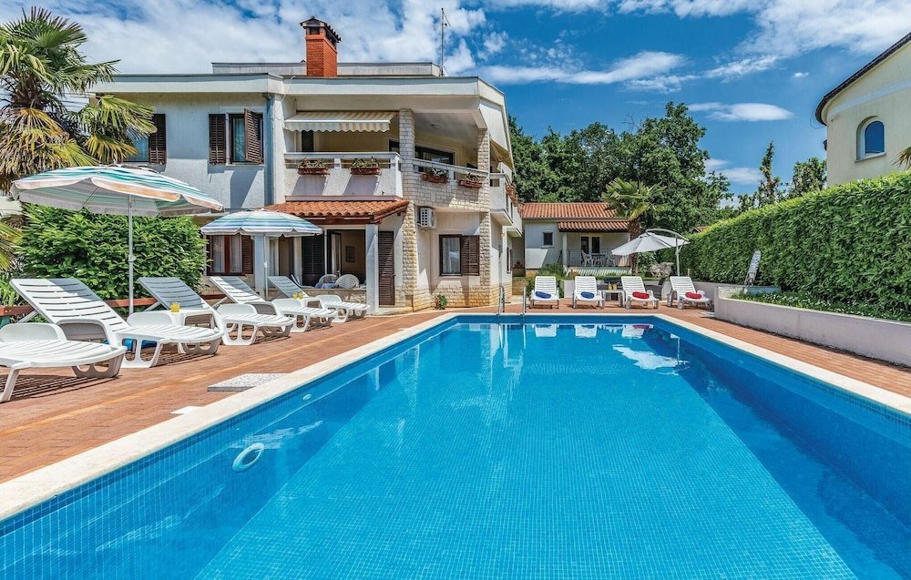 Otel Amazing Home in Porec With Wifi and 1 Bedrooms, Dünya, foto