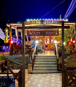 Bora-Bora (Кипарисовая улица No:1А, посёлок городского типа Орджоникидзе, Россия), kafe