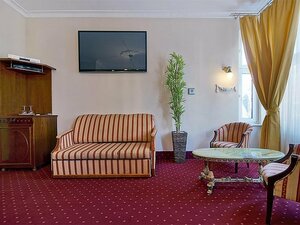 Monte Cassino De Luxe (Pomeranian Voivodeship, Sopot, ulica Bohaterów Monte Cassino, 50-50A), otel  Sopot'tan
