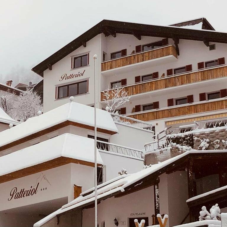 Otel Hotel Garni Patteriol, Sankt Anton am Arlberg, foto