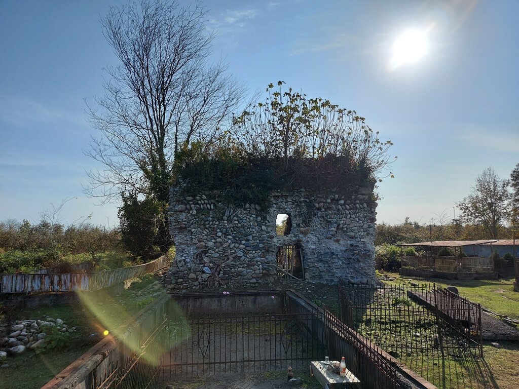 Ortodoks kiliseleri Храм Че Охваме, Gali Bölgesi, foto