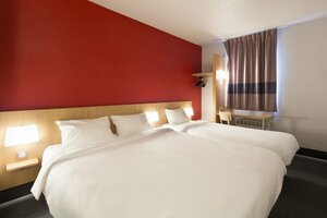 B&b Hotel Poitiers (Allée de la Détente No:13, Jaunay-Clan), otel