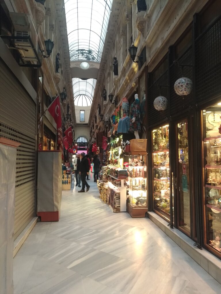Alışveriş merkezleri Avrupa Pasajı, İstanbul, foto