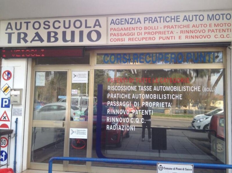 Sürücü kursları Autoscuola Trabuio Agenzia Pratiche Auto, Dünya, foto