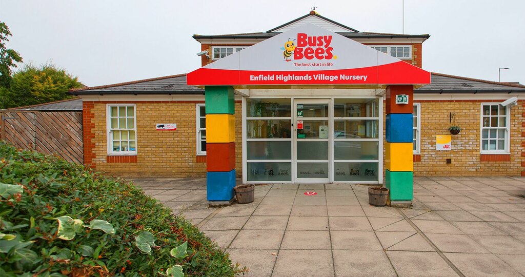 Anaokulları Busy Bees at Enfield Highlands Village, Londra, foto
