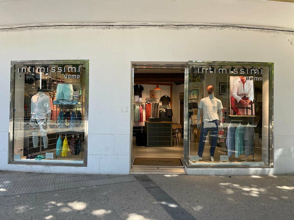 Giyim mağazası Intimissimi Uomo, İbiza, foto