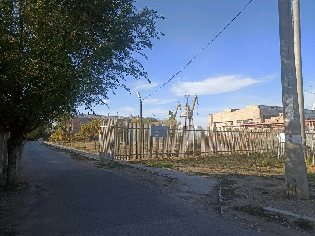 Yüksekokul Gbpou Astrakhanskoy oblasti Astrakhansky gosudarstvenny kolledzh professionalnykh tekhnology Otdeleniye № 3, Astrahan, foto