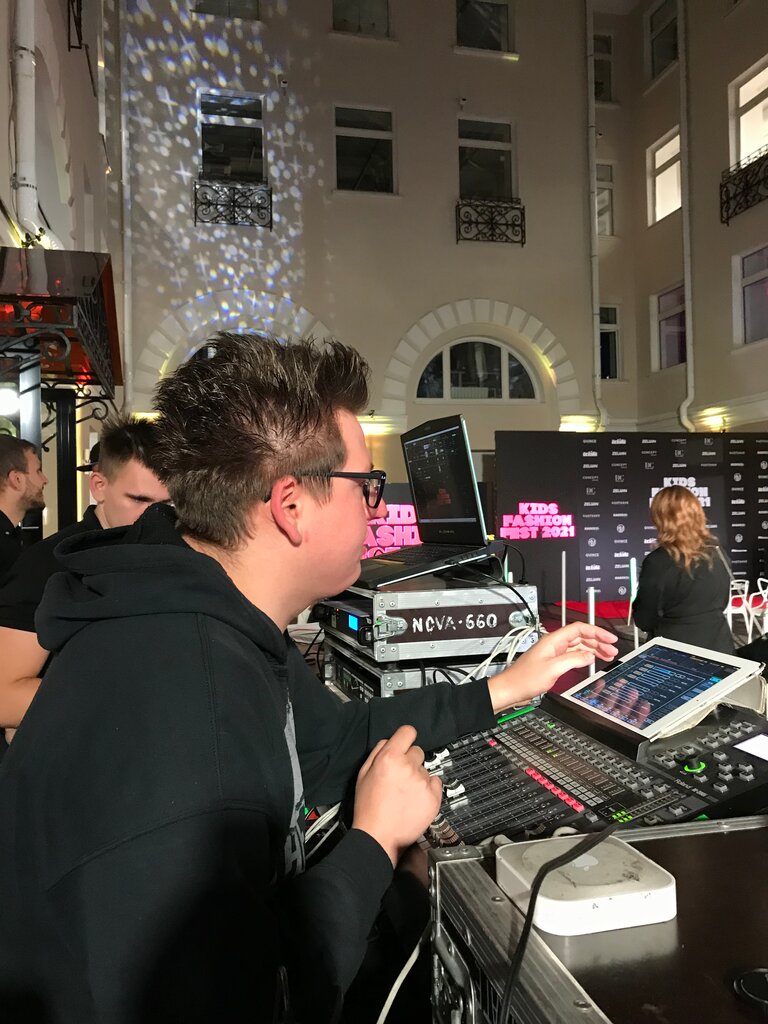 Ses ve ışıklandırma ekipmanları firmaları Quince Technical Production, Moskova, foto