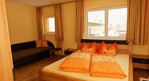 Ferienwohnungen Egger (Tyrol, Schwaz, Madseit, 686), otel  Tux'tan