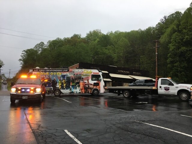 Çekici hizmeti Davis Service and Towing Center, Tennessee Eyaleti, foto