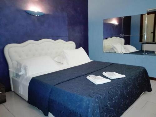 Otel Motel Est, Lombardiya, foto