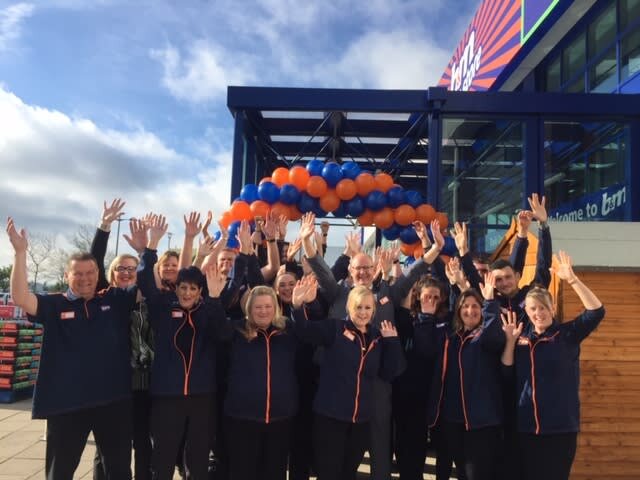 i̇ndirim ve fırsat sistemleri B&m Home Store with Garden Centre, İngiltere, foto