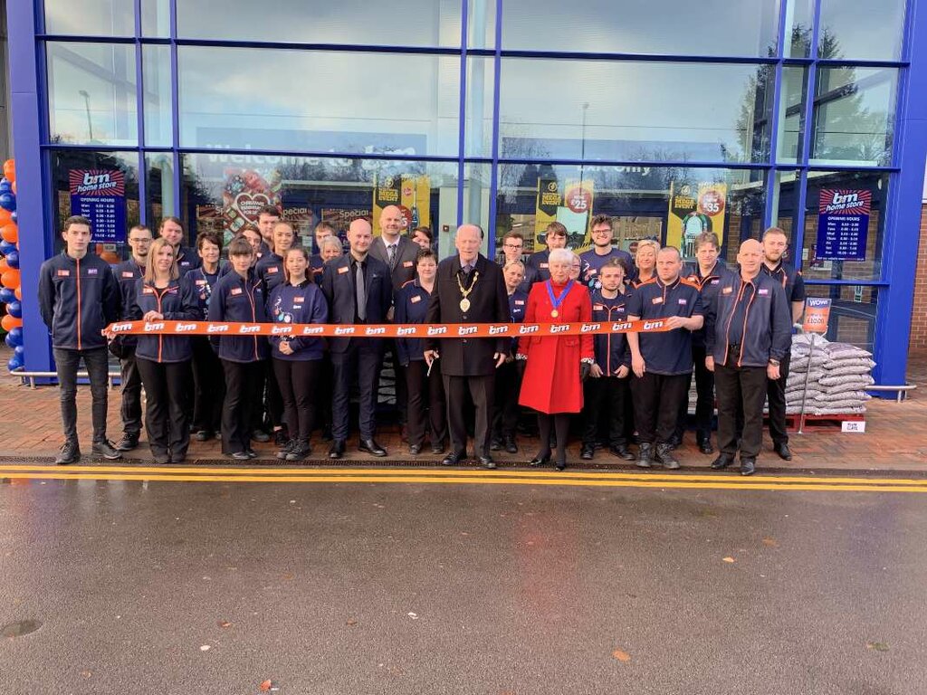 Şans oyunları B&m Home Store with Garden Centre, İngiltere, foto