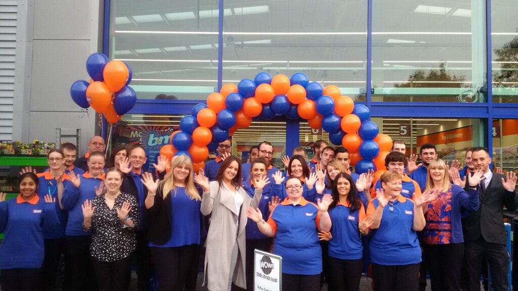 i̇ndirim ve fırsat sistemleri B&m Store with Garden Centre, İngiltere, foto