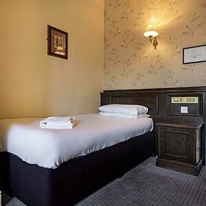 The Tudor House Hotel (England, Gloucestershire County, Tewkesbury, High Street), otel  Tewkesbury'den