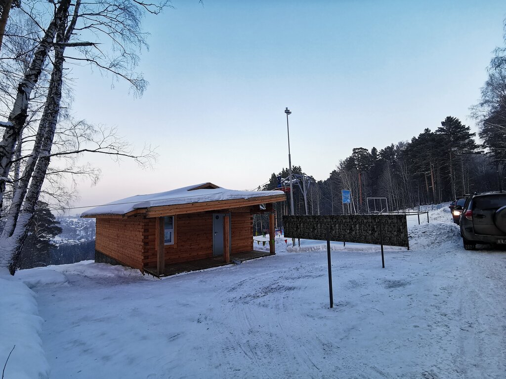 Hızlı ulaşım istasyonu High-speed urban transport station, Tomsk, foto