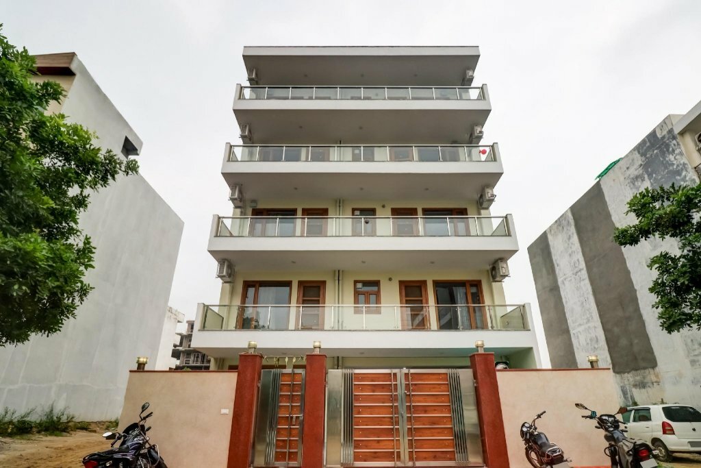 Otel Oyo 82311 Hotel Holy House, , foto