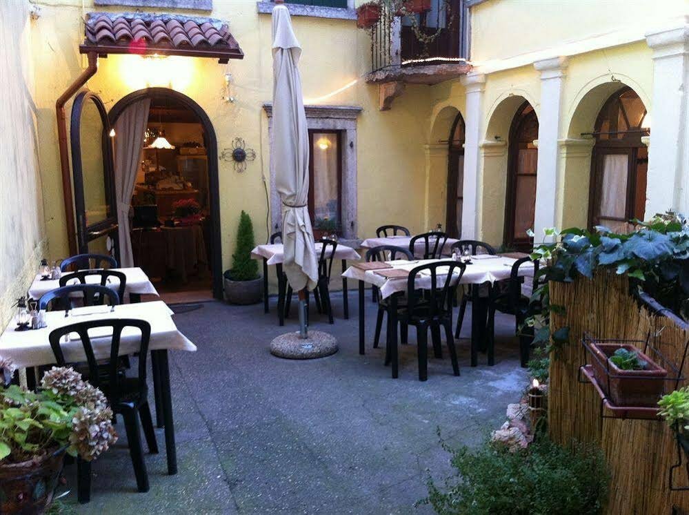 Otel Locanda Al Centrale, Dünya, foto