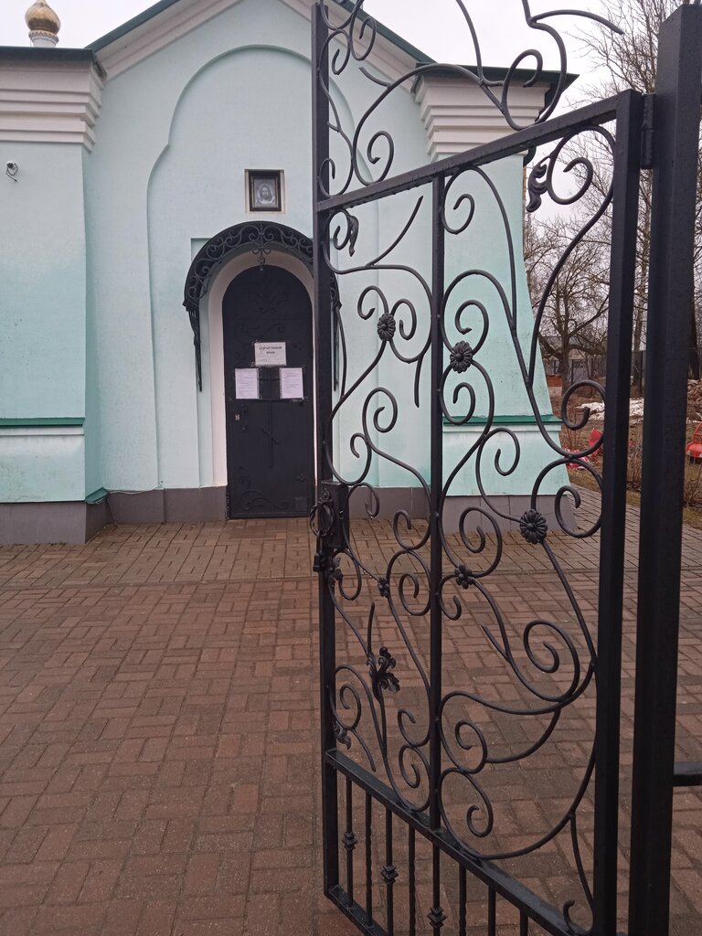 Şapel, haç anıtı Часовня Всех Смоленских святых, Smolensk, foto