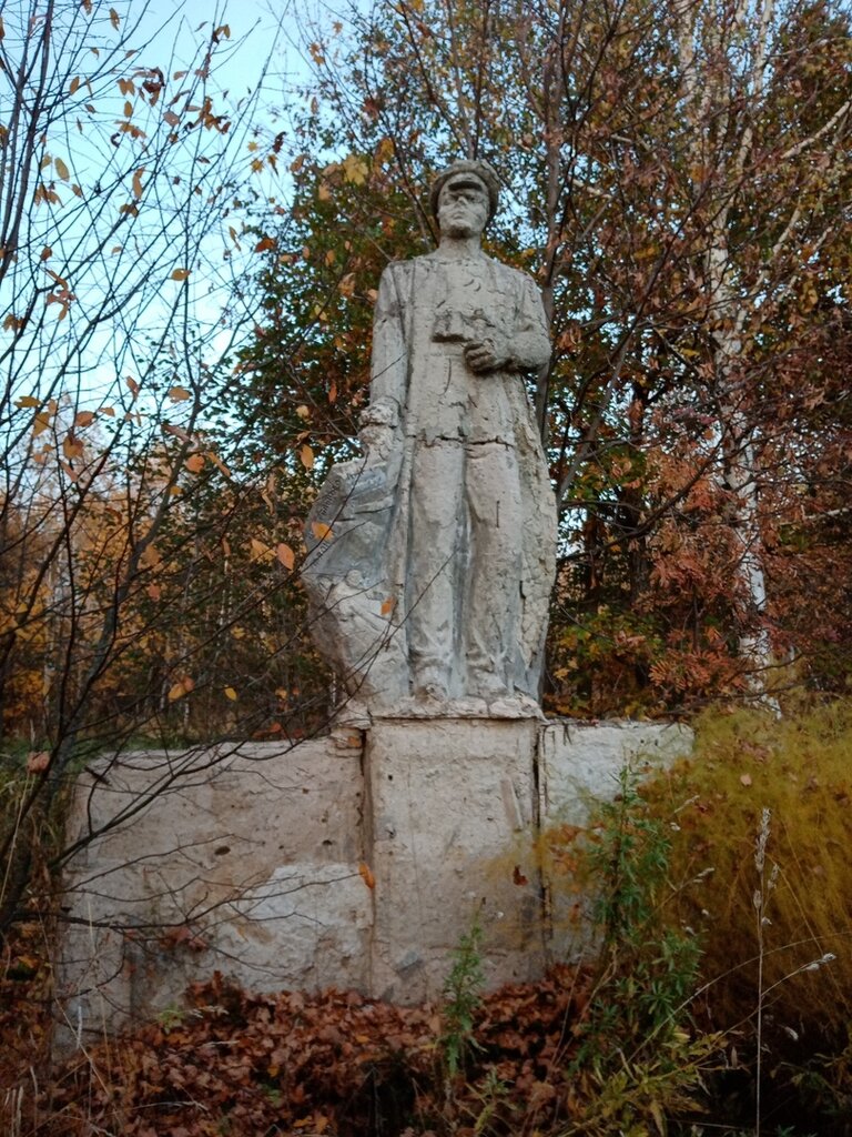 Anıt, heykel Воинам-землякам, павшим в Великой Отечественной войне, Kirovskaya oblastı, foto
