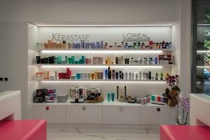 Look Center (Viale Golgi No:50, Pavia), güzellik salonu  Pavia'dan