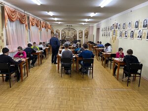 Шахматный клуб (Ziny Zolotovoy Street No:42), hobi kulüpleri  Ugliç'ten