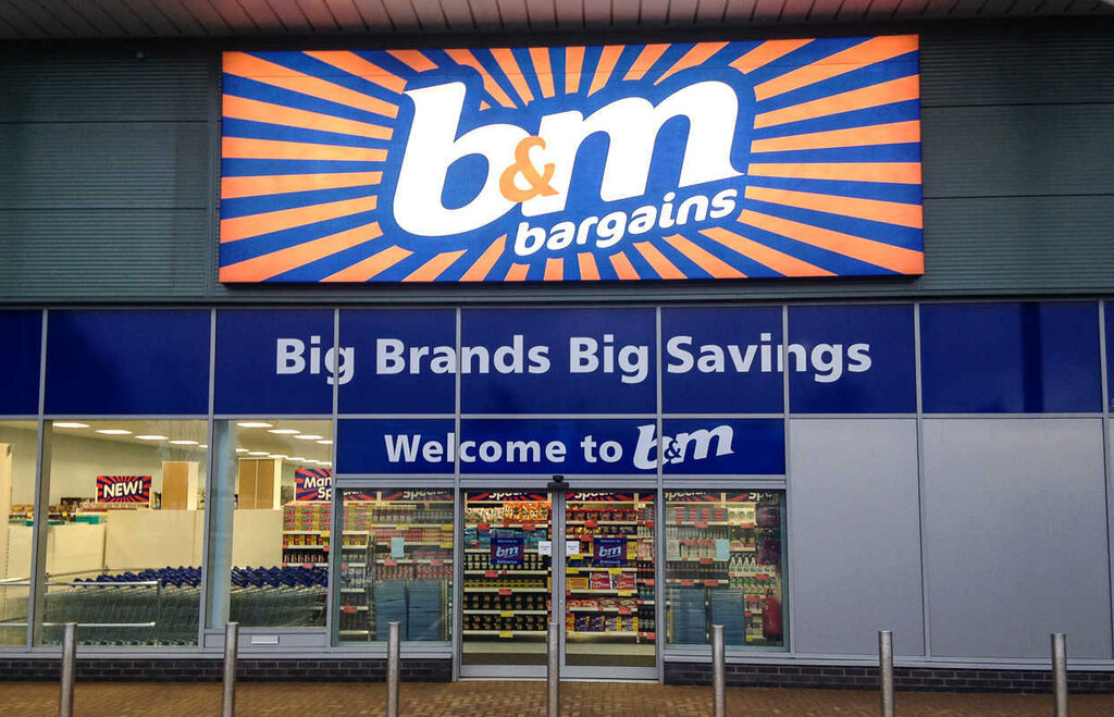 Şans oyunları B&m Store, İngiltere, foto